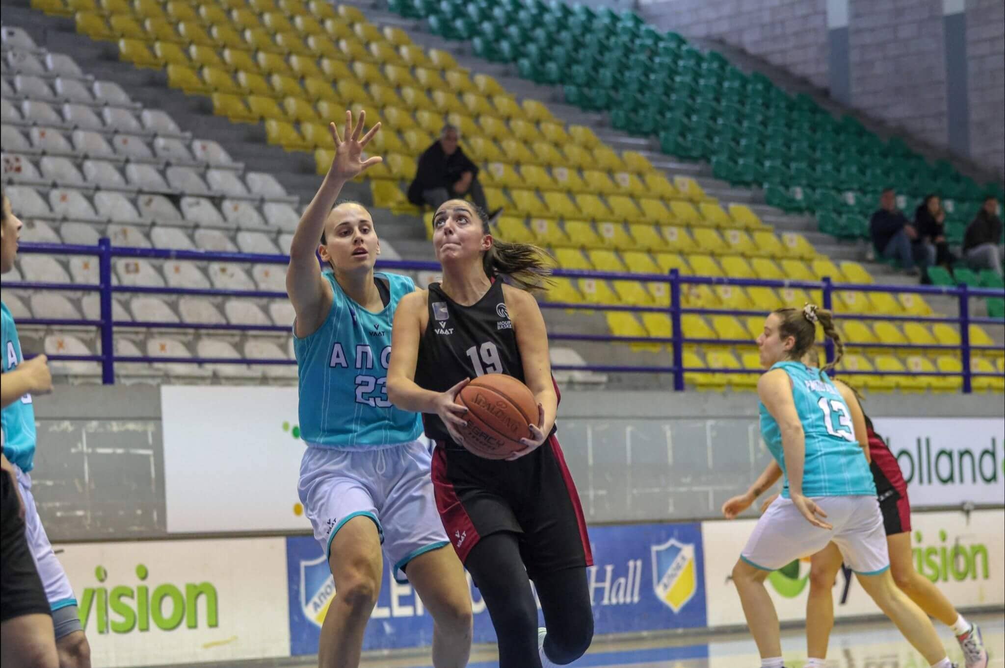 ⛹️‍♀️ ΑΠΟΠ – Moufflons 73-75: Έγραψε ιστορία! - BasketBall Stories