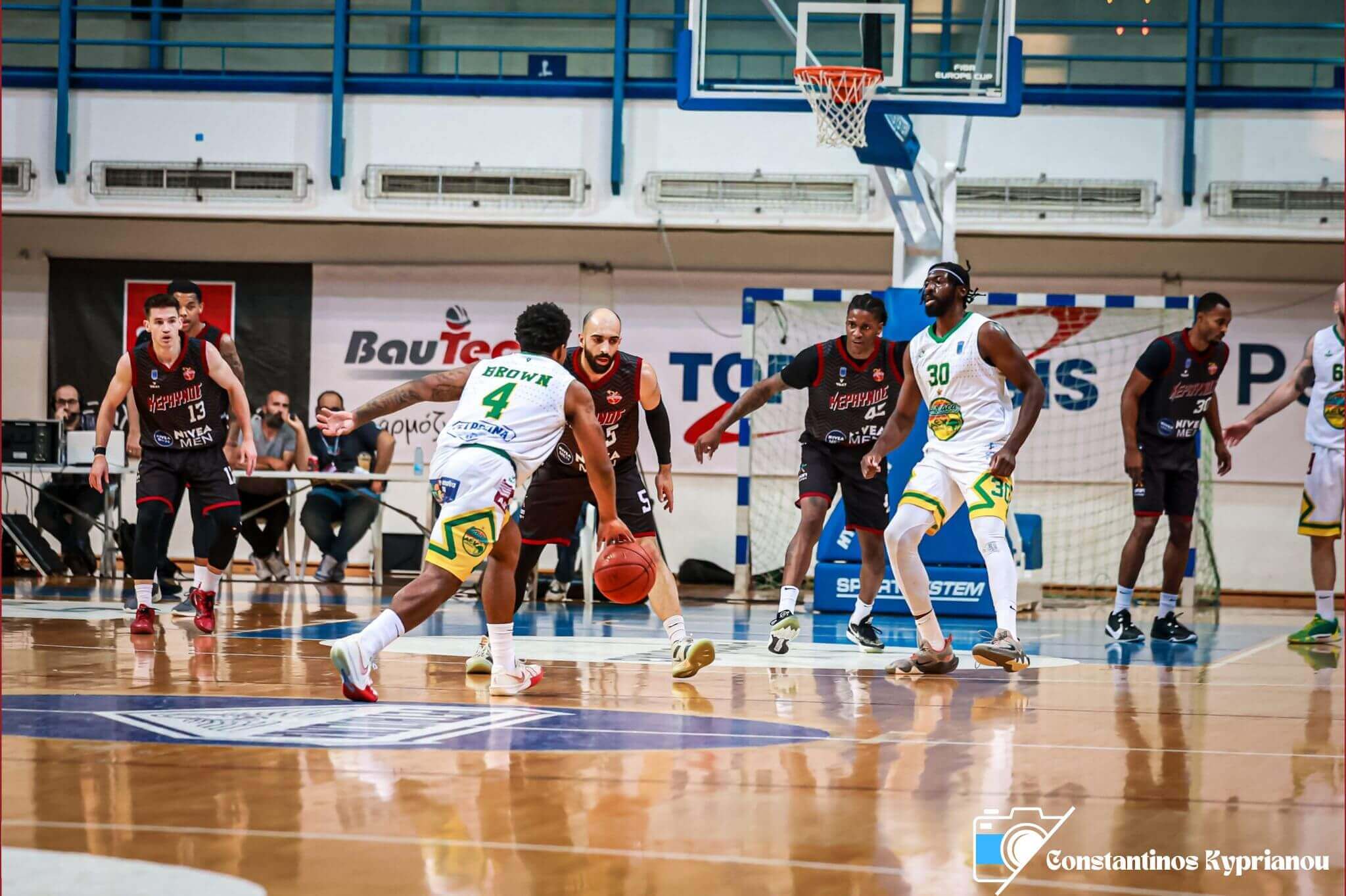🏀ΑΕΚ – Κεραυνός 74-61: Πρασινοκίτρινο άγγιγμα Τροπαίου δια νόμου της ...